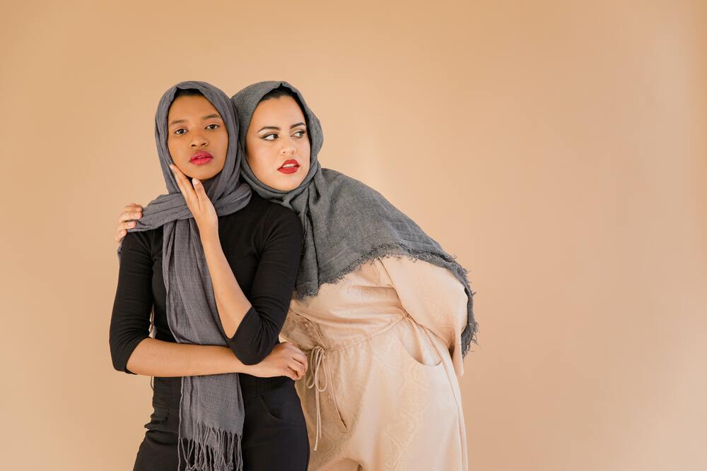 19+ Great and Comfortable Outfits to Wear in Qatar | Panaprium