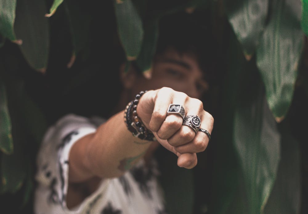 How to Wear Multiple Rings as a Man | Panaprium